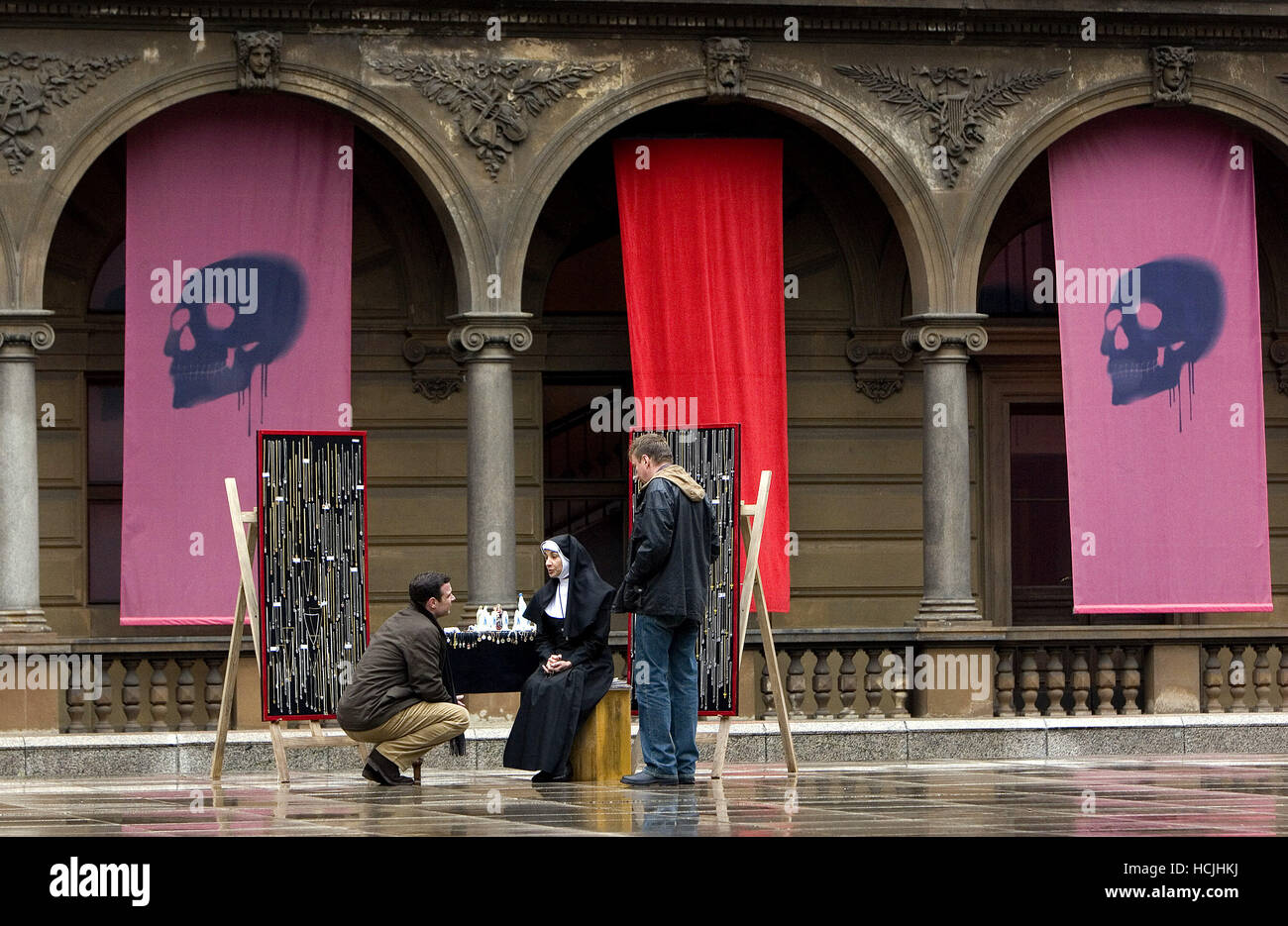 THE OMEN, Liev Schreiber, David Thewlis, 2006. TM and Copyright © 20th ...