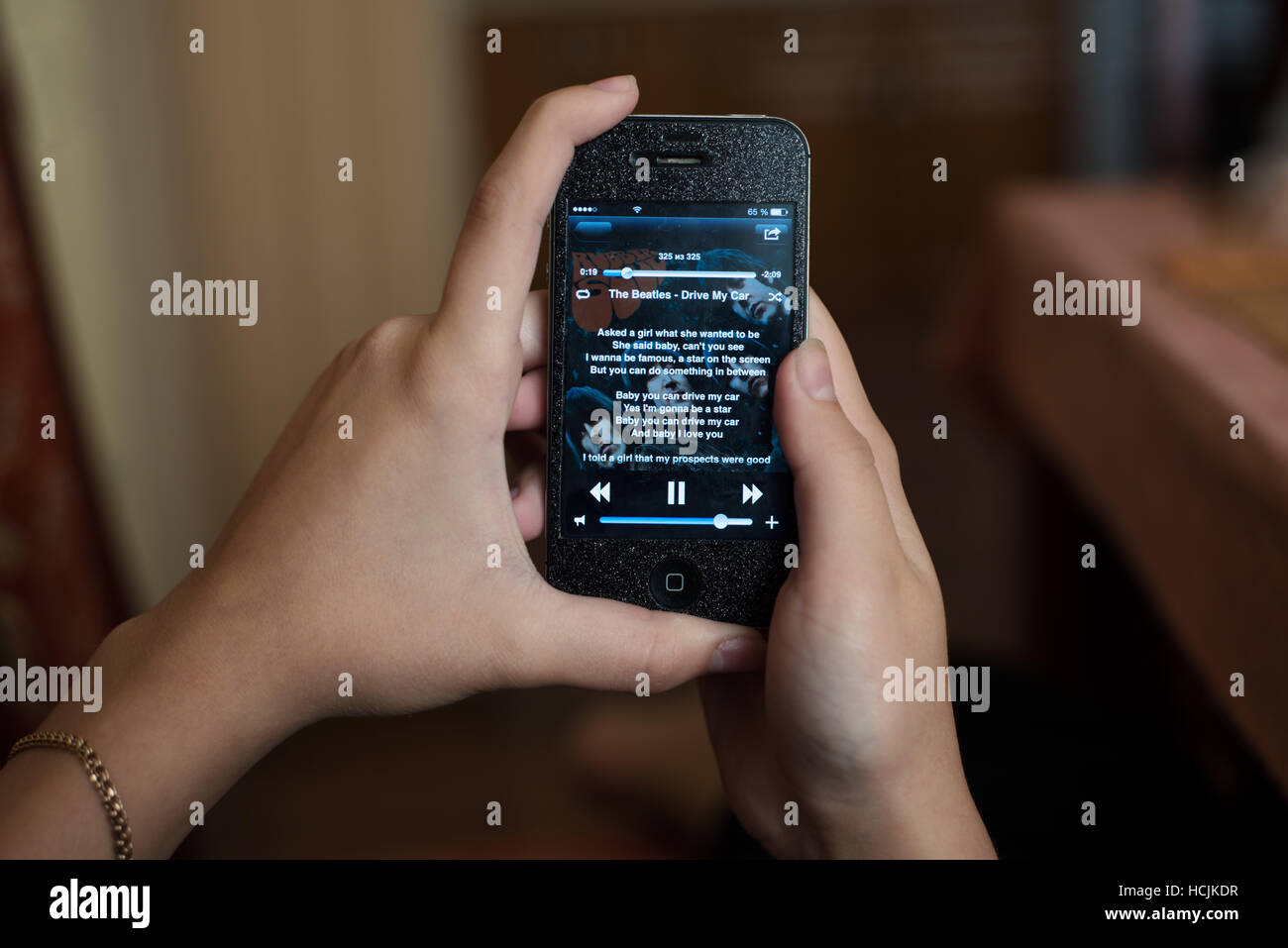 Smartphone in hand close-up Stock Photo - Alamy