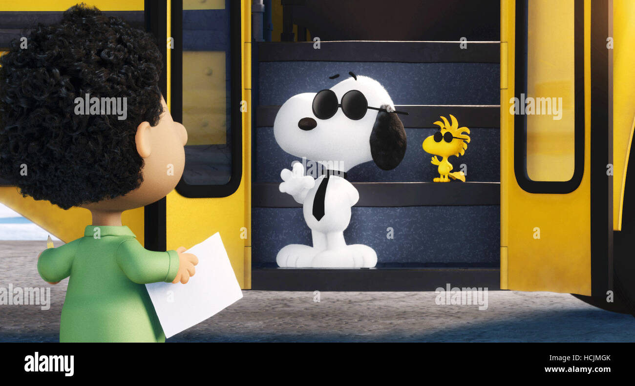 Snoopy and woodstock hi-res stock photography and images - Alamy