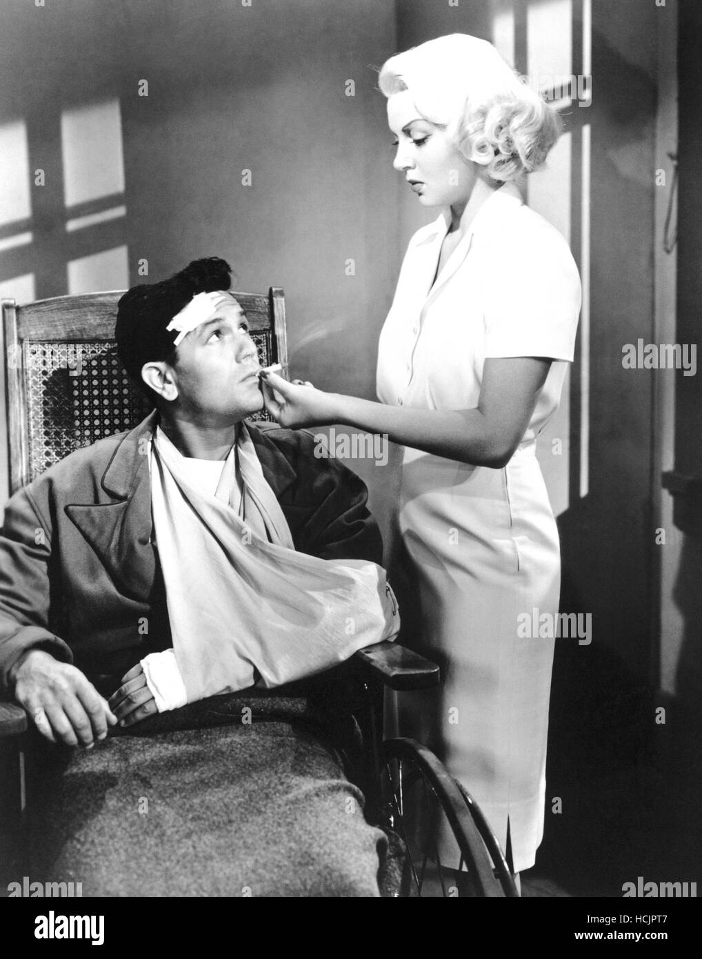 THE POSTMAN ALWAYS RINGS TWICE, from left: John Garfield, Lana Turner ...