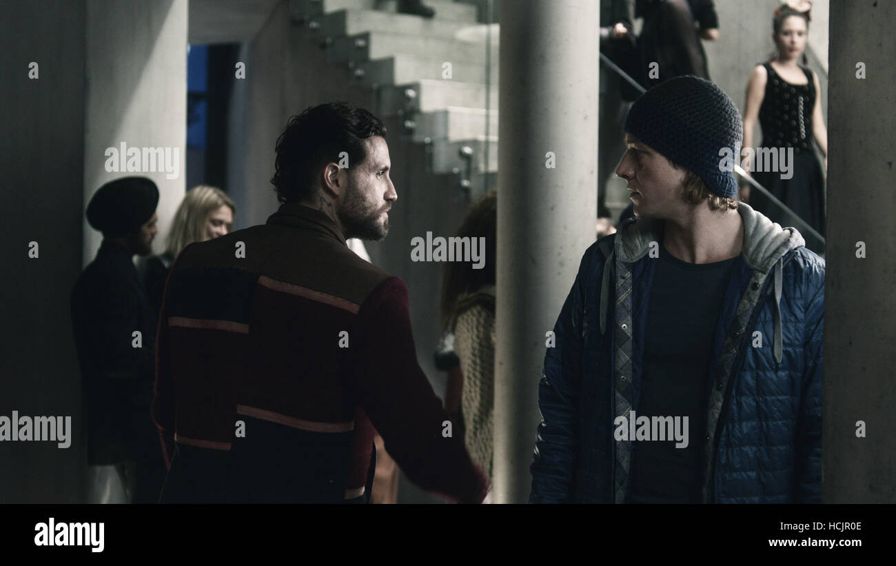 POINT BREAK, from left: Edgar Ramirez, Luke Bracey, 2015. ©Warner Bros ...