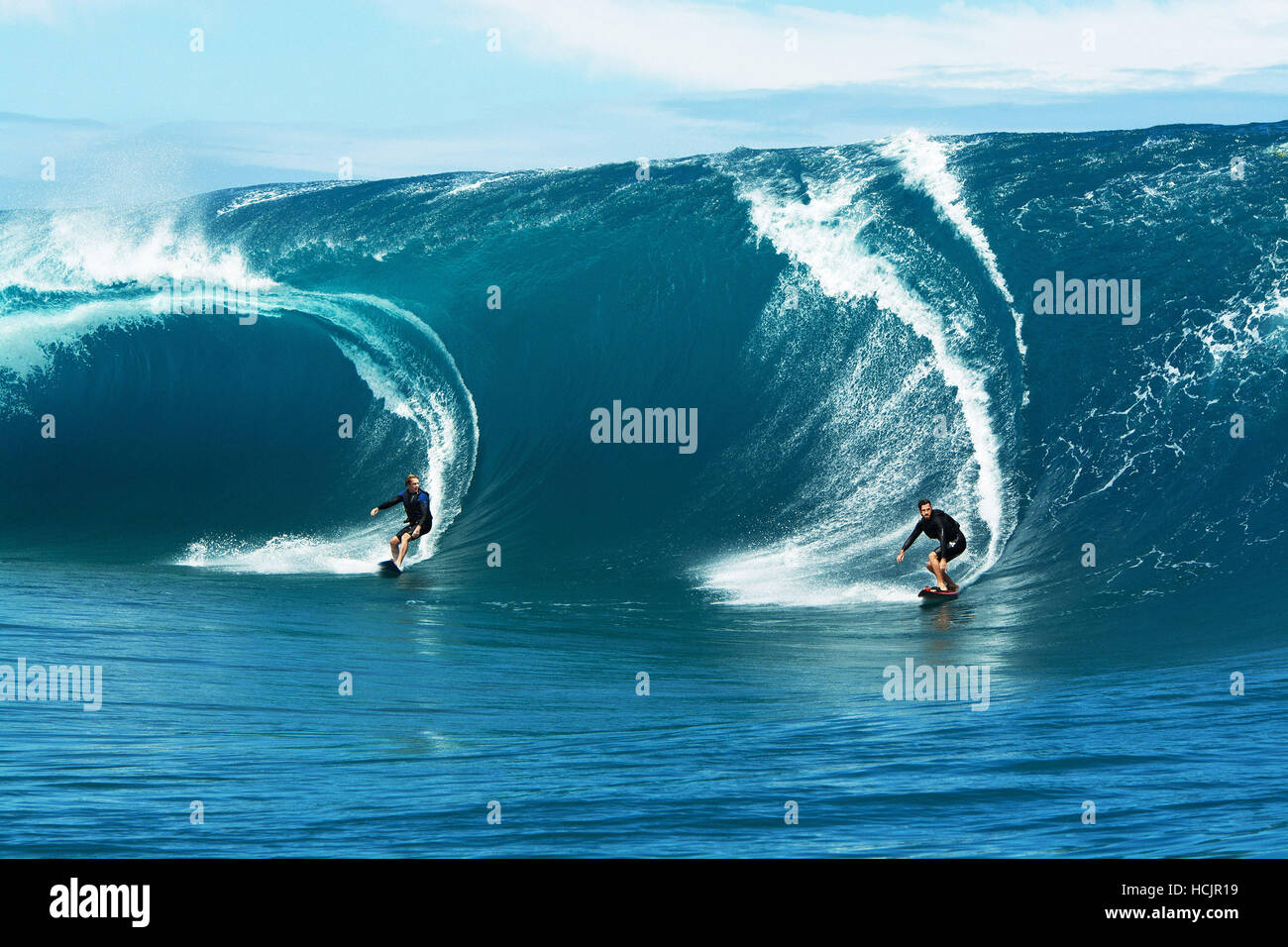 POINT BREAK, from left: Luke Bracey, Edgar Ramirez, 2015. ph: Reiner ...