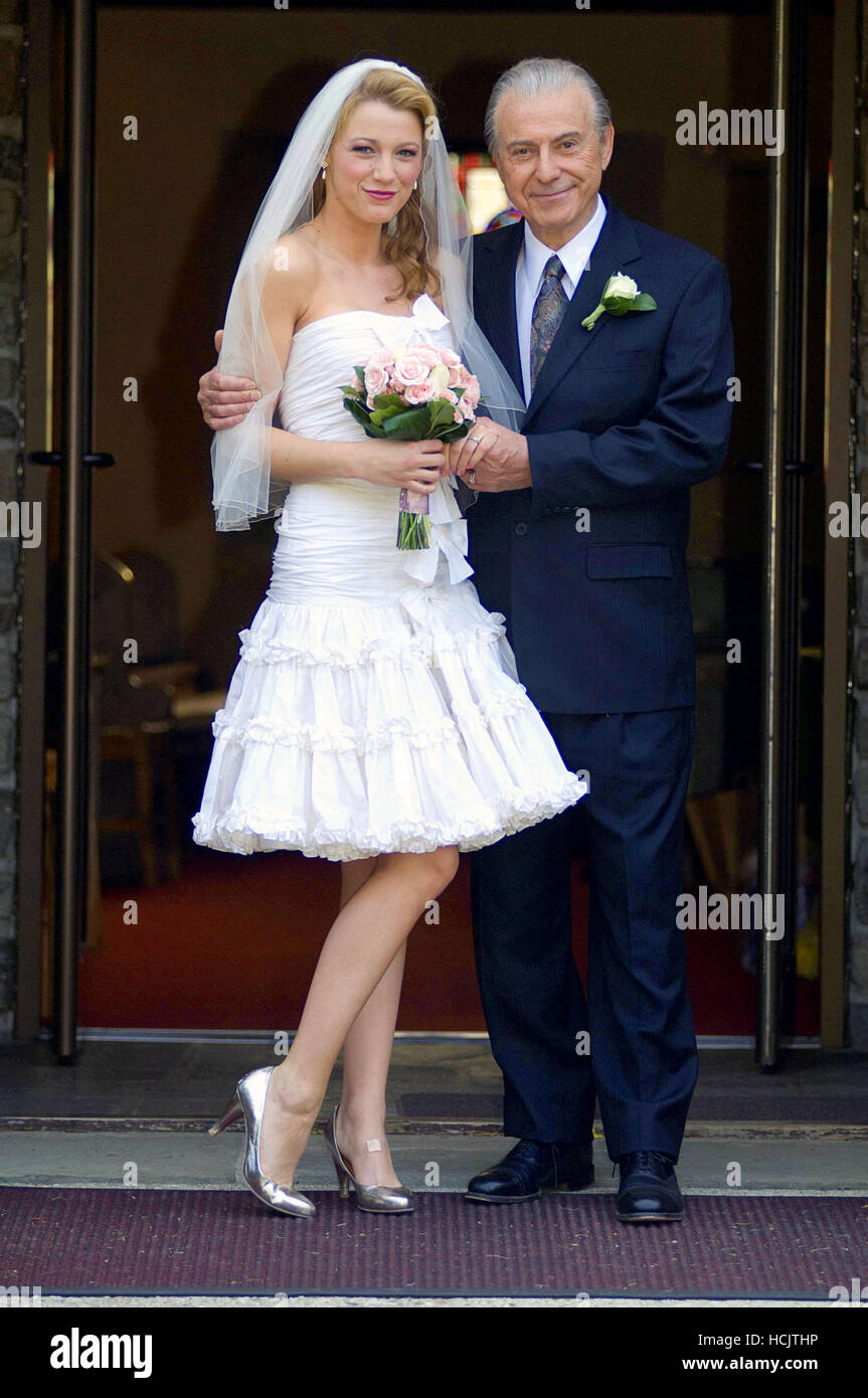 THE PRIVATE LIVES OF PIPPA LEE, from left: Blake Lively, Alan Arkin ...