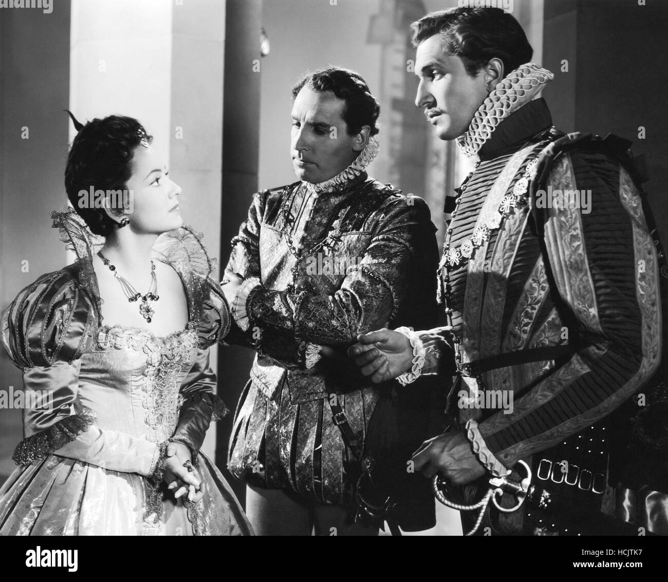 THE PRIVATE LIVES OF ELIZABETH AND ESSEX, from left: Olivia de ...