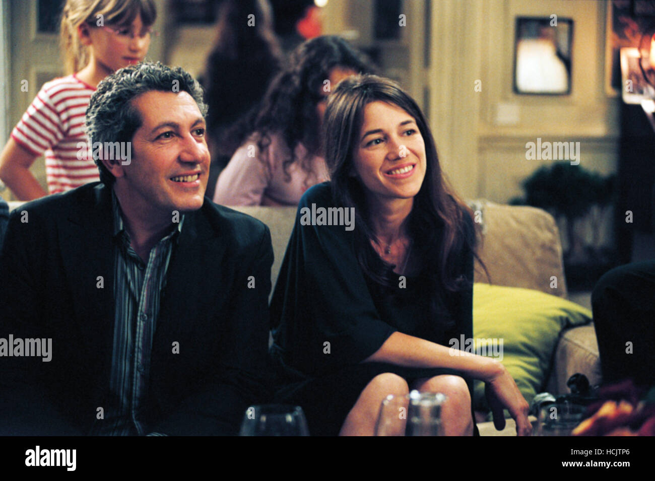 PRETE-MOI TA MAIN, Alain Chabat, Charlotte Gainsbourg, 2006. ©Mars ...