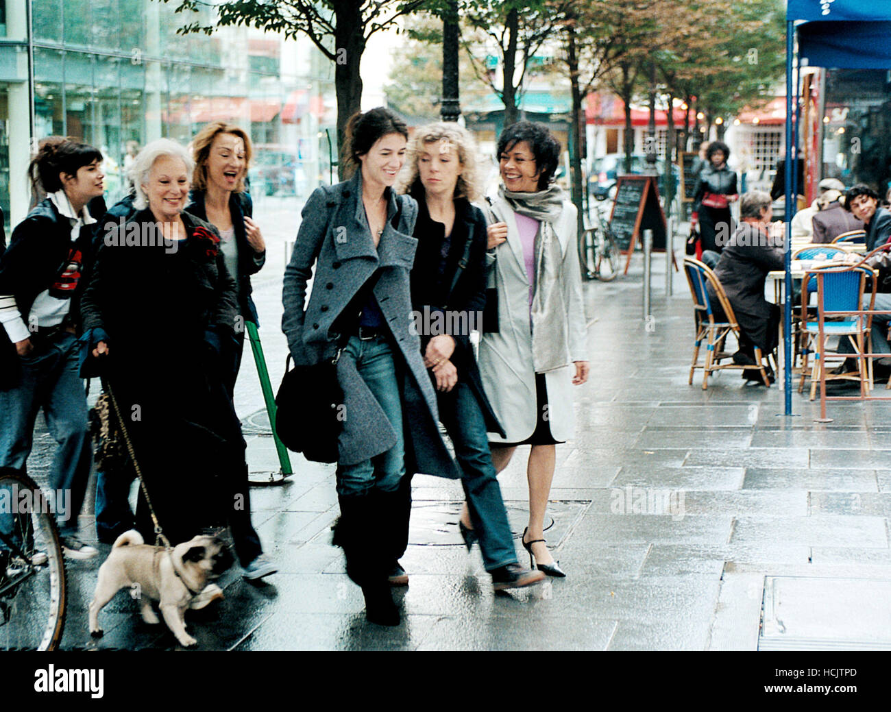 PRETE-MOI TA MAIN, Bernadette Lafont (second from left, white hair ...