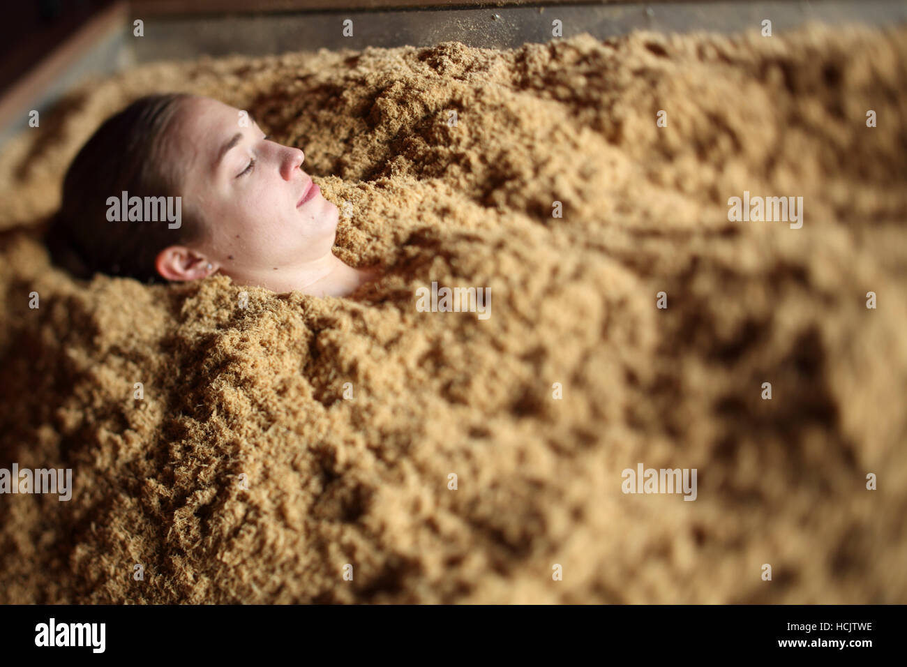 An Enzyme Bath Therapy At Osmosis Day Spa Sanctuary In Freestone