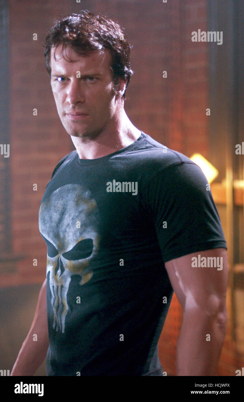 Thomas Jane Punisher Jon Bernthal Says Thomas Jane S Dirty Laundry
