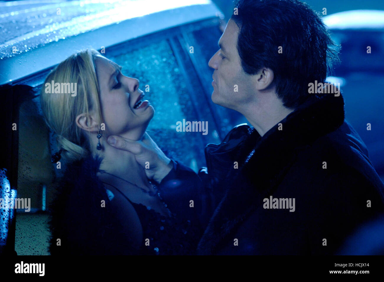 PUNISHER: WAR ZONE, from left: Julie Benz, Dominic West, 2008. ©Lions ...