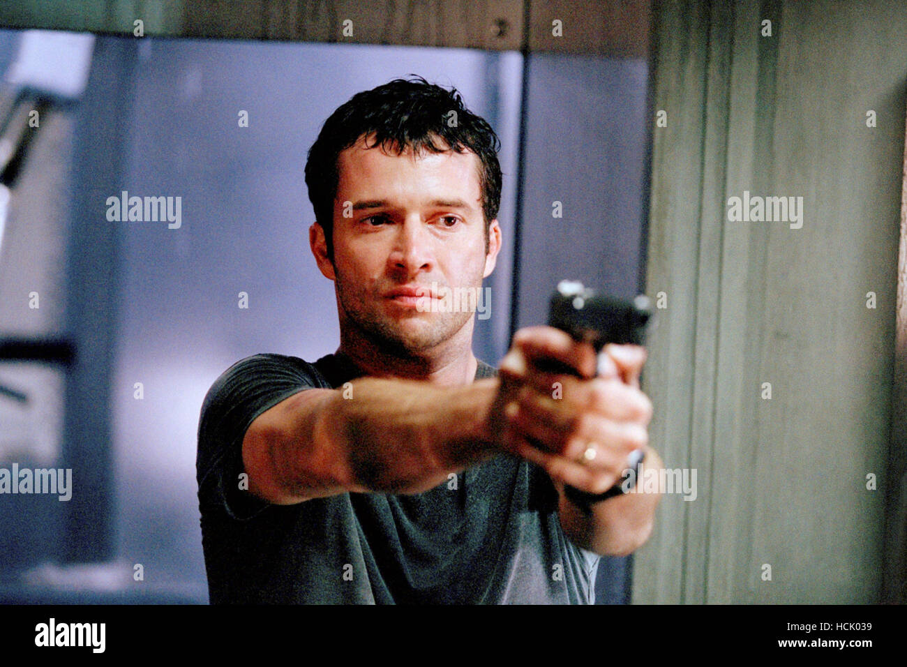 RESIDENT EVIL, James Purefoy, 2002. ©Sony Pictures/courtesy Everett ...