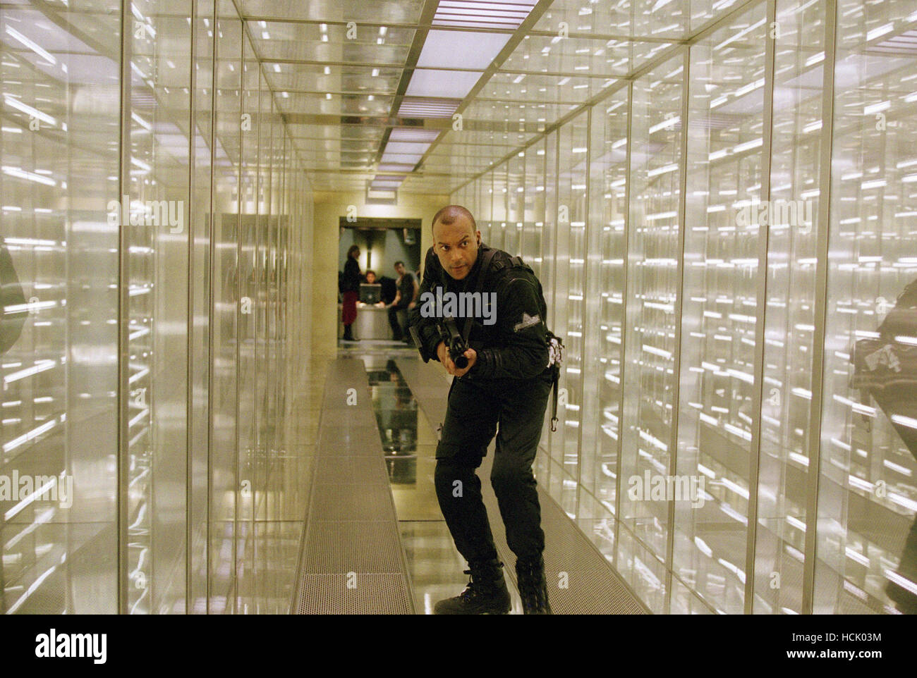 RESIDENT EVIL, Milla Jovovich (back left), Colin Salmon (front), 2002 ...
