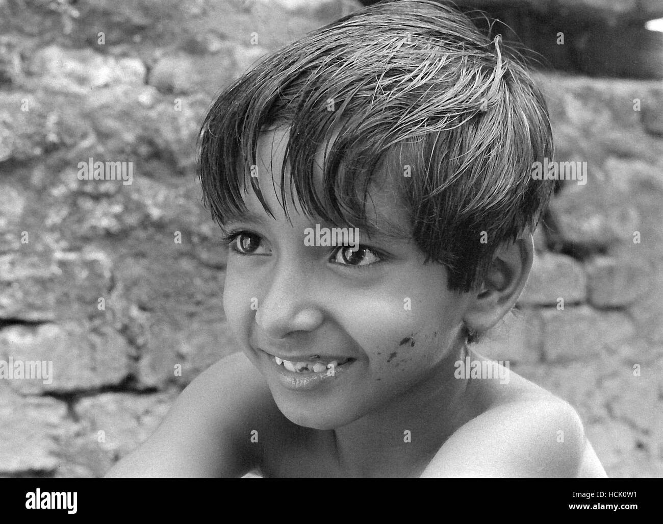 PATHER PANCHALI, Subir Banerjee, 1955 Stock Photo - Alamy