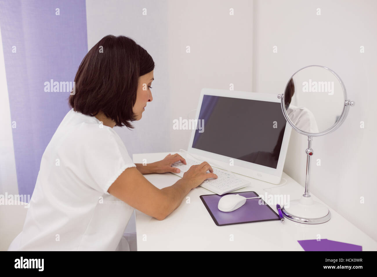 Desktop hospital hi-res stock photography and images - Alamy