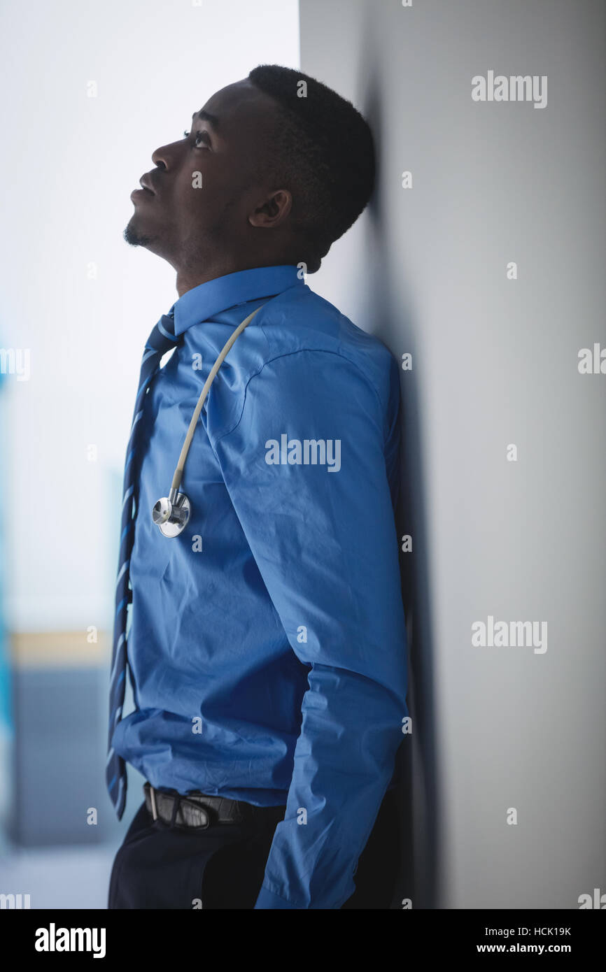 Sad doctor hi-res stock photography and images - Alamy