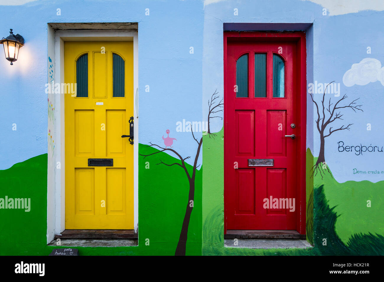 Entrance doors hi-res stock photography and images - Alamy