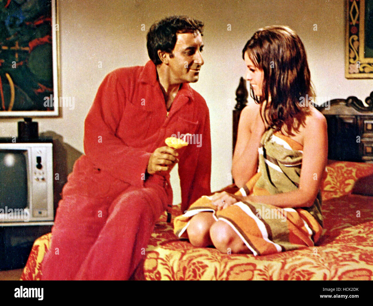 THE PARTY, Peter Sellers, Claudine Longet, 1968 Stock Photo - Alamy