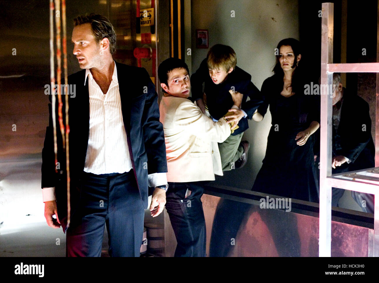 POSEIDON, Josh Lucas, Freddy Rodriguez, Jimmy Bennett, Jacinda Barrett ...