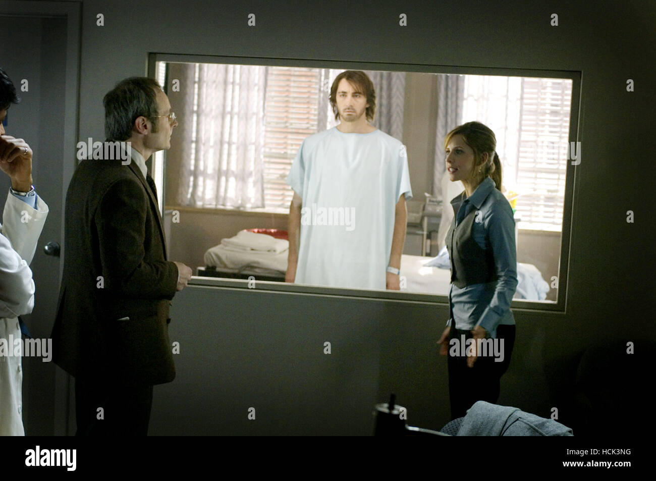 POSSESSION, Lee Pace (center), Sarah Michelle Gellar (right), 2008 ...
