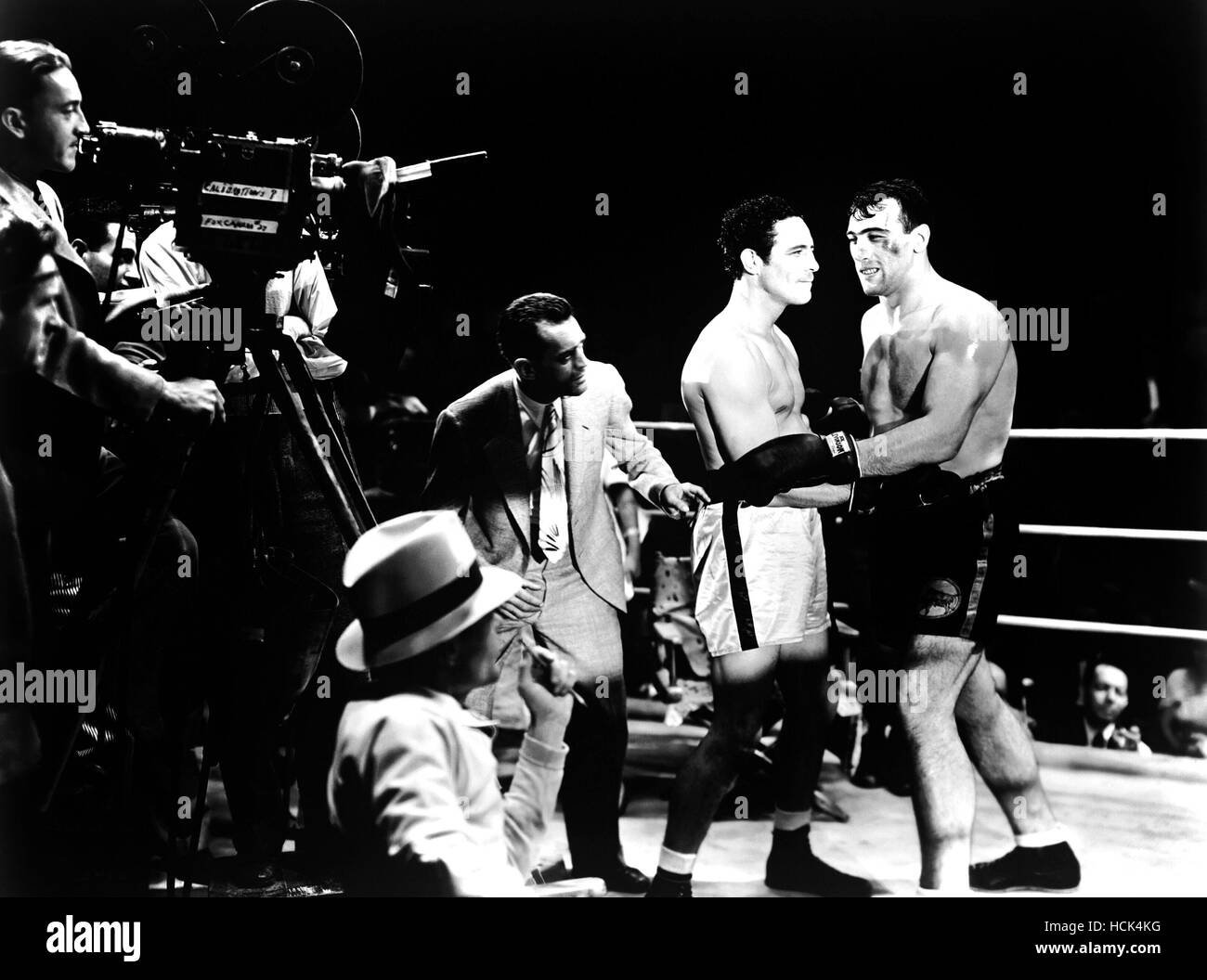 THE PRIZEFIGHTER AND THE LADY, director W.S. Van Dyke (crouching in ...