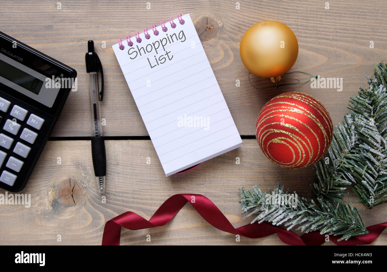 Notepad with Christmas shopping list Stock Photo - Alamy