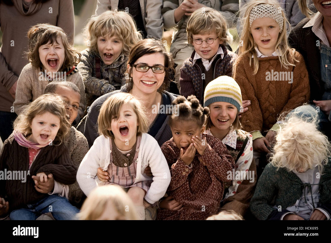 RABBIT WITHOUT EARS, (aka KEINOHRHASEN), Nora Tschirner (center), 2007 ...