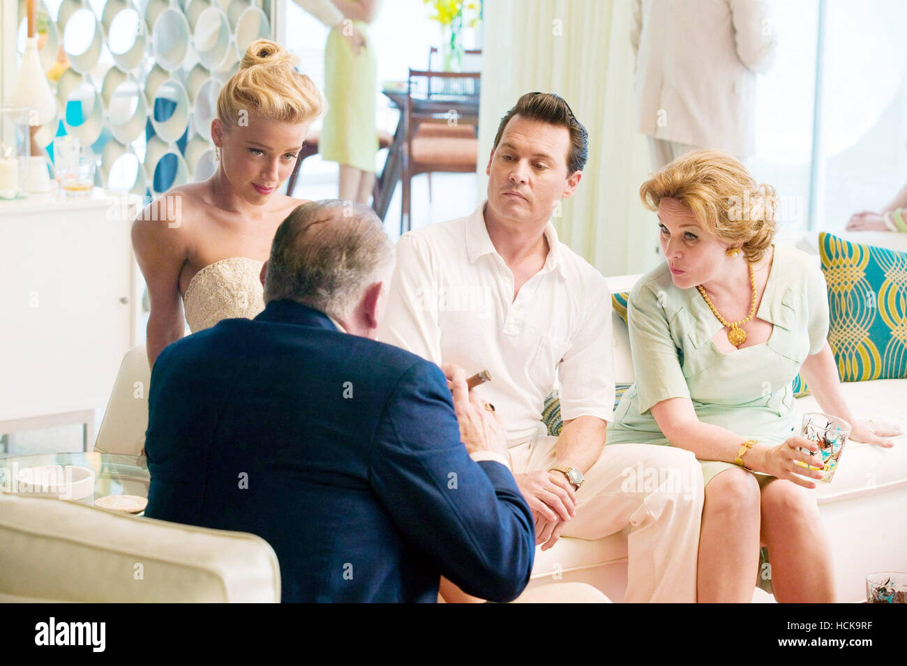 THE RUM DIARY, from left: Amber Heard (back), Bill Smitrovich, Johnny ...