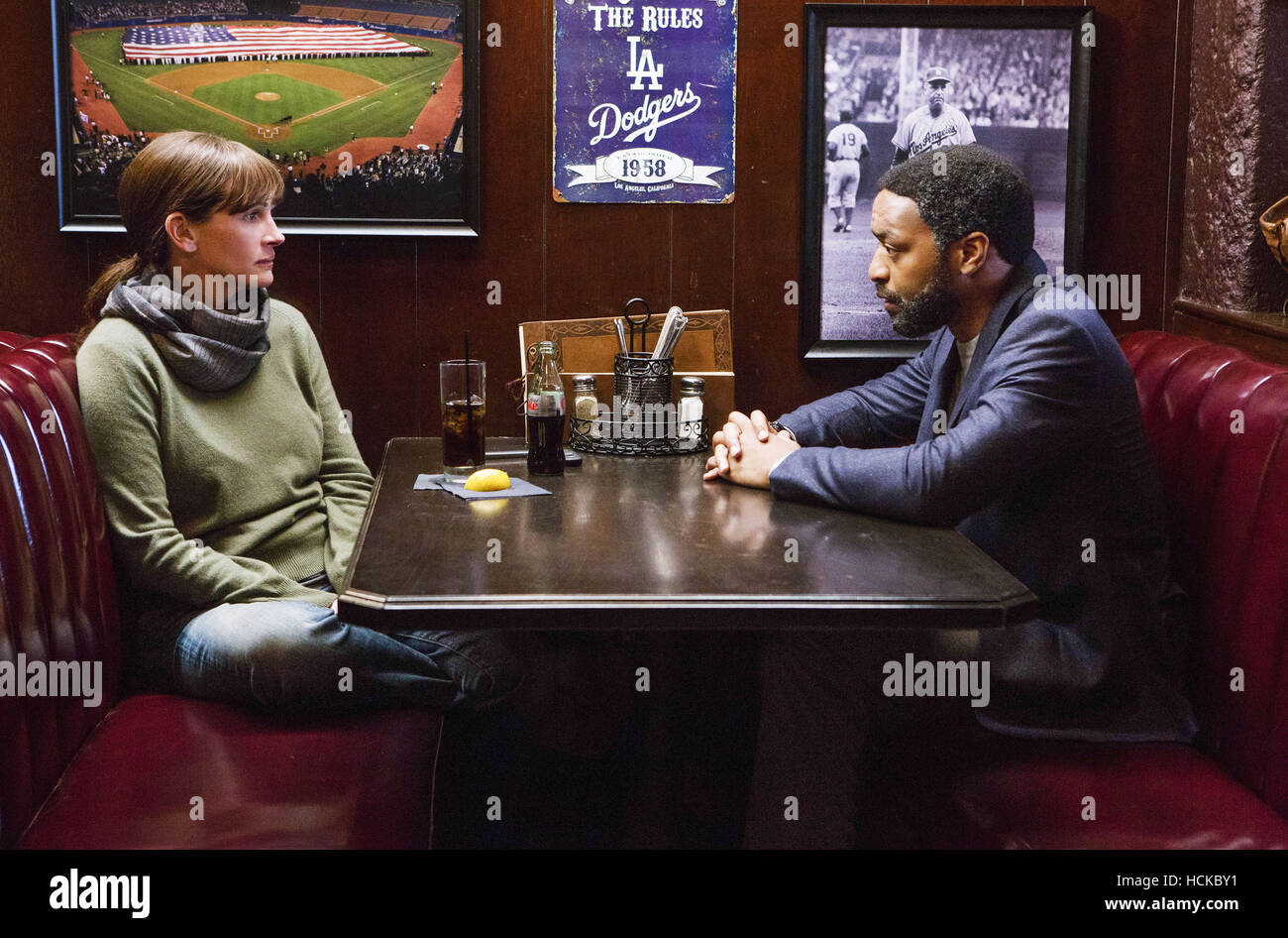 SECRET IN THEIR EYES, from left: Julia Roberts, Chiwetel Ejiofor, 2015 ...