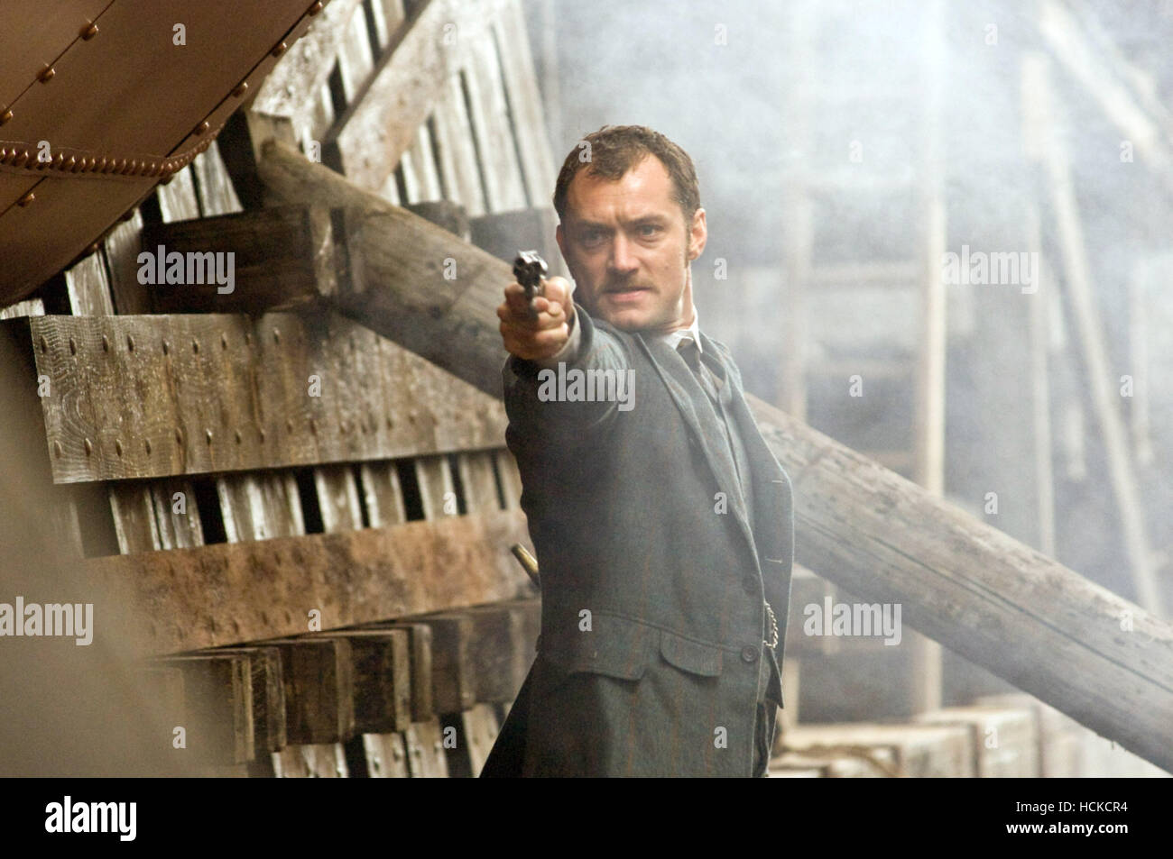 SHERLOCK HOLMES, Jude Law, 2009. ph: Alex Bailey/©Warner Bros./courtesy ...