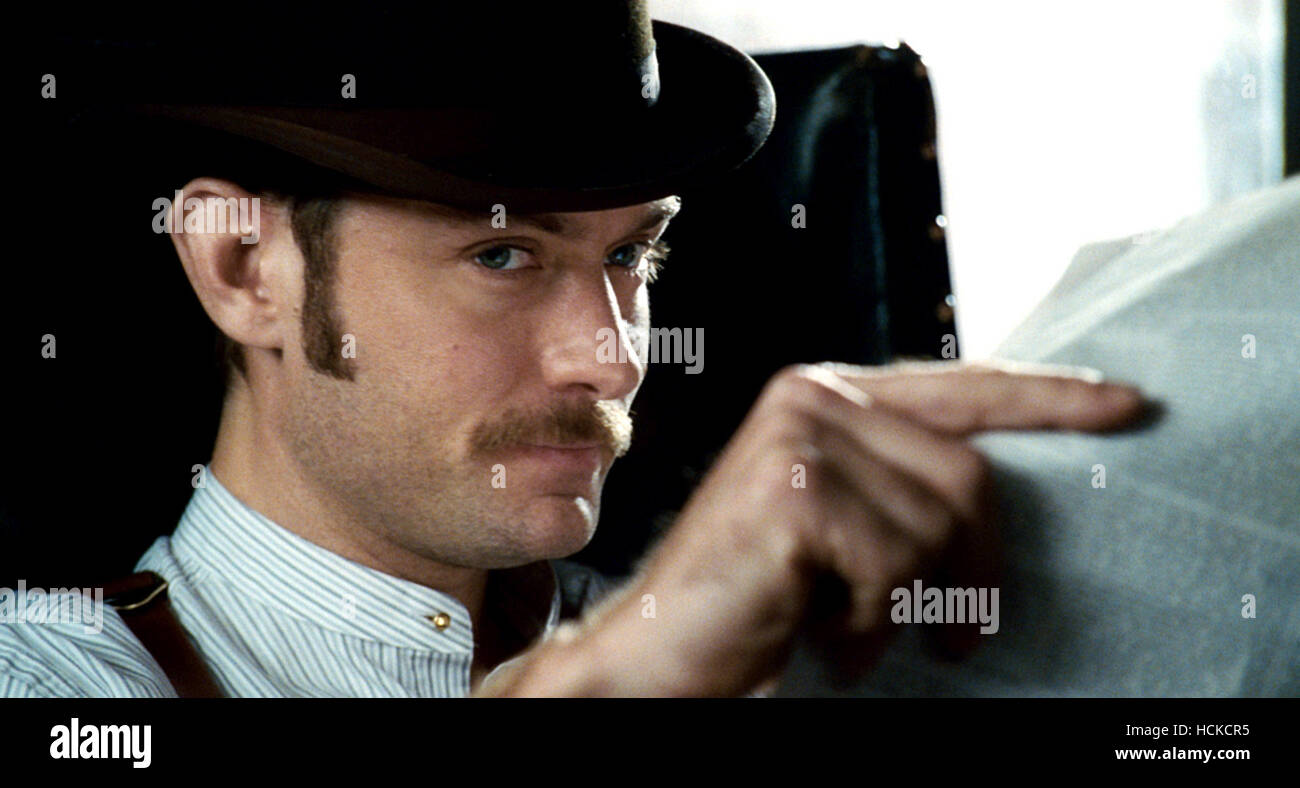 SHERLOCK HOLMES, Jude Law, 2009. ph: Alex Bailey/©Warner Bros./courtesy ...