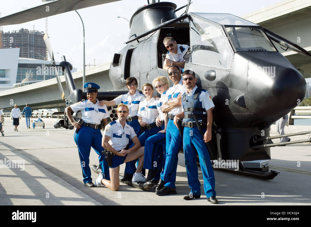 RENO 911!: MIAMI, Niecy Nash, Thomas Lennon (kneeling), Kerri Kenney ...