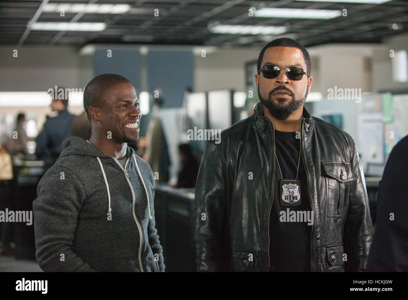 RIDE ALONG, l-r: Kevin Hart, Ice Cube, 2014, ph: Quantrell D. Colbert ...