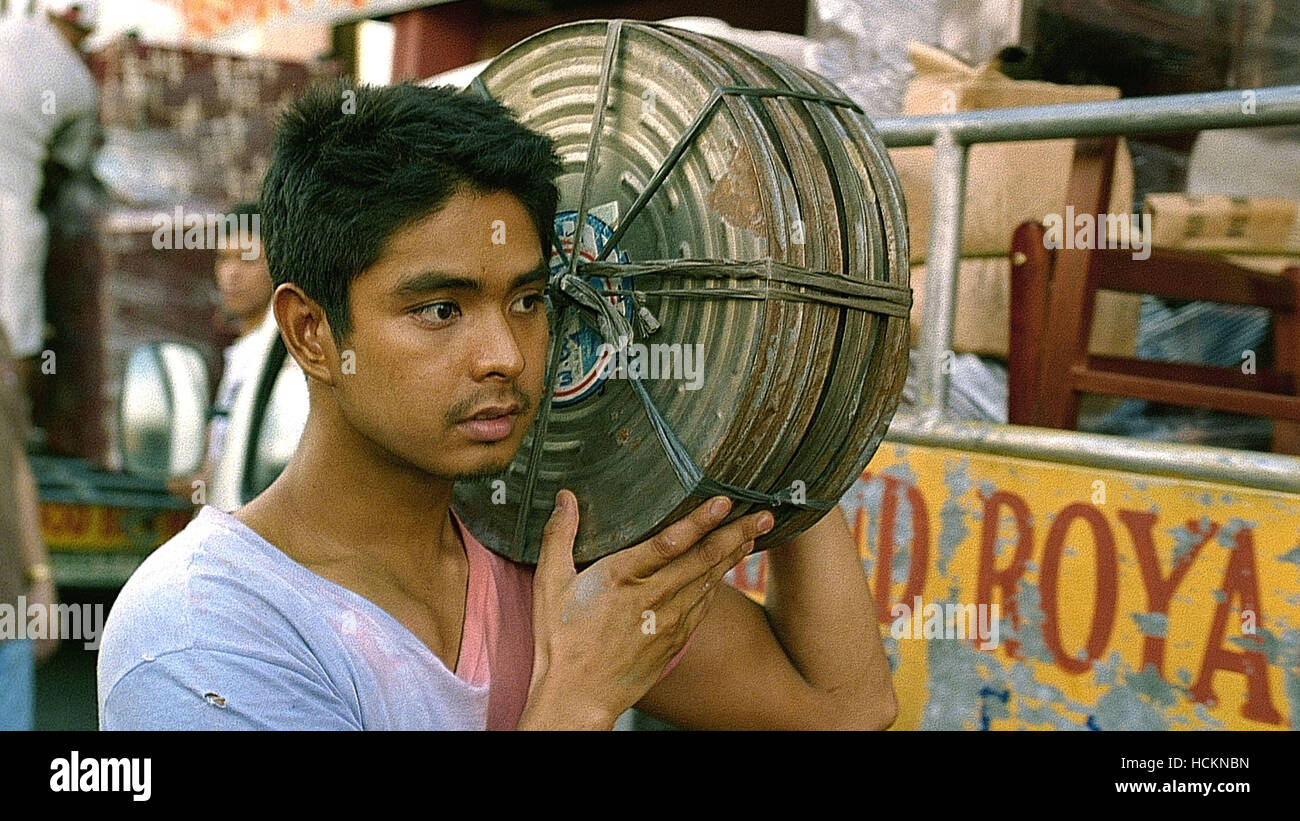 SERVICE, (aka SERBIS), Coco Martin, 2008. ©Regent Releasing/Courtesy ...
