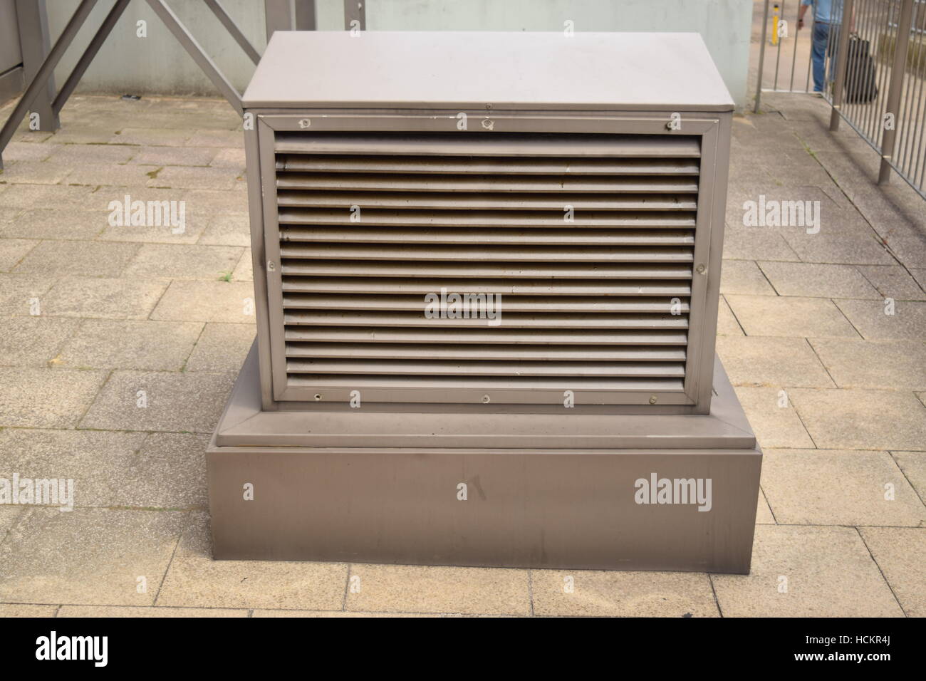 Pavement Vent Stock Photos & Pavement Vent Stock Images - Alamy