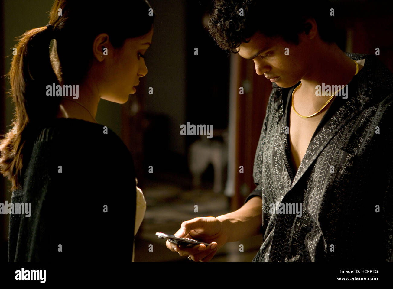 SLUMDOG MILLIONAIRE, from left: Freida Pinto, Madhur Mittal, 2008. ©Fox ...