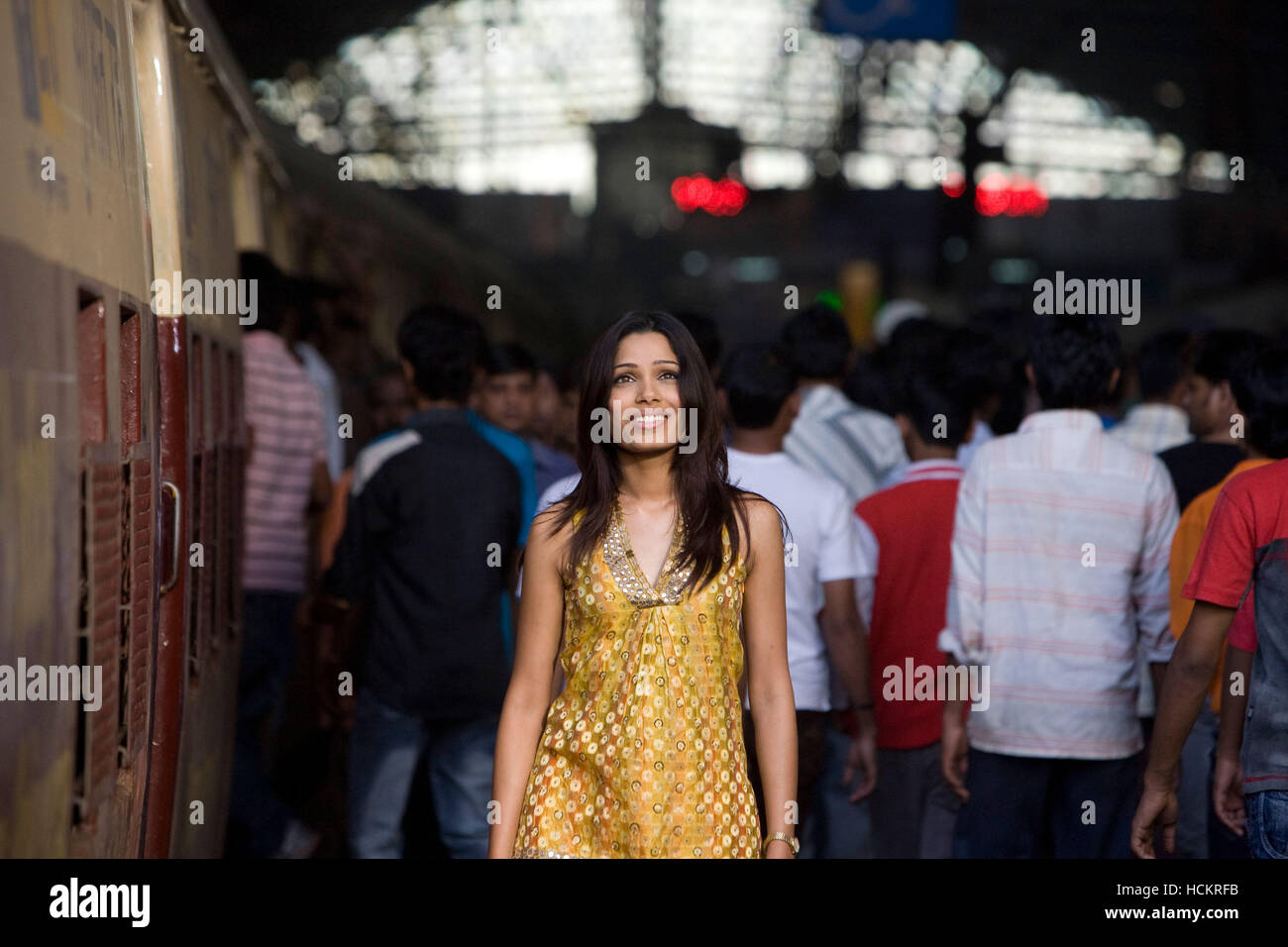 SLUMDOG MILLIONAIRE, Freida Pinto, 2008. ©Fox Searchlight/courtesy ...