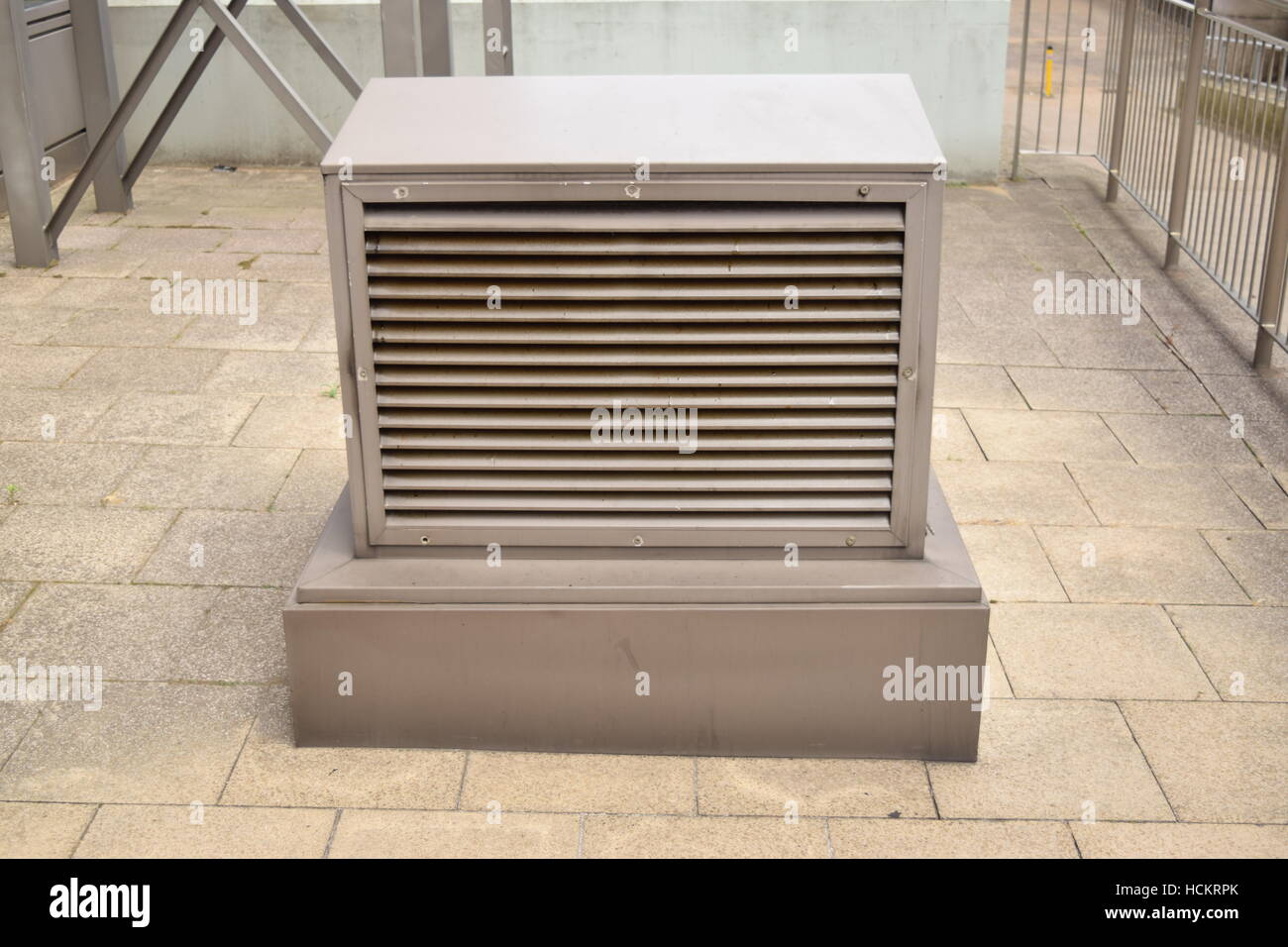 Pavement vent hi-res stock photography and images - Alamy
