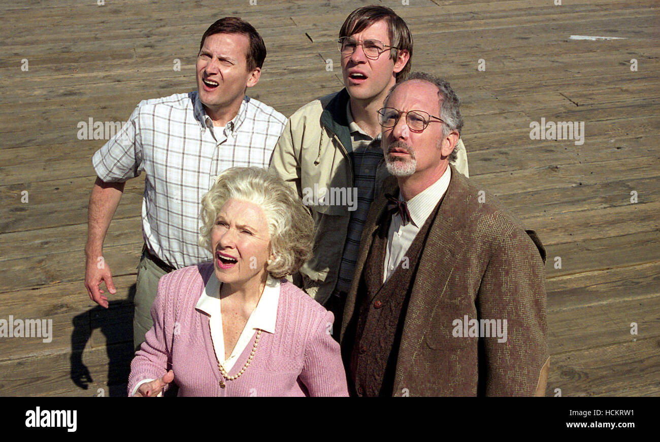 SMILEY FACE, Marion Ross (front), Michael Hitchcock, John Krasinski ...