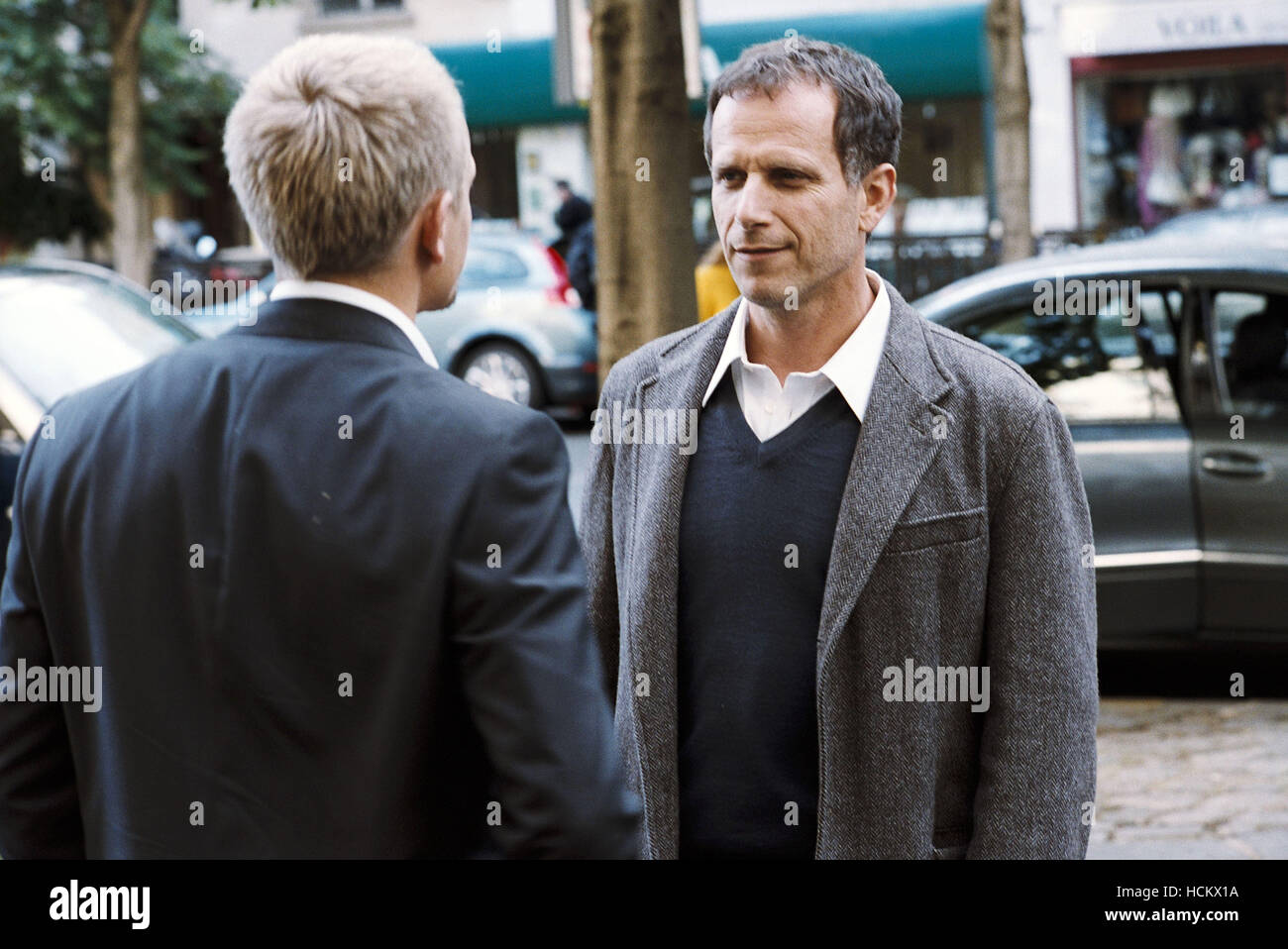 SUMMER HOURS, (aka L'HEURE D'ETE), from left: Jeremie Renier, Charles ...