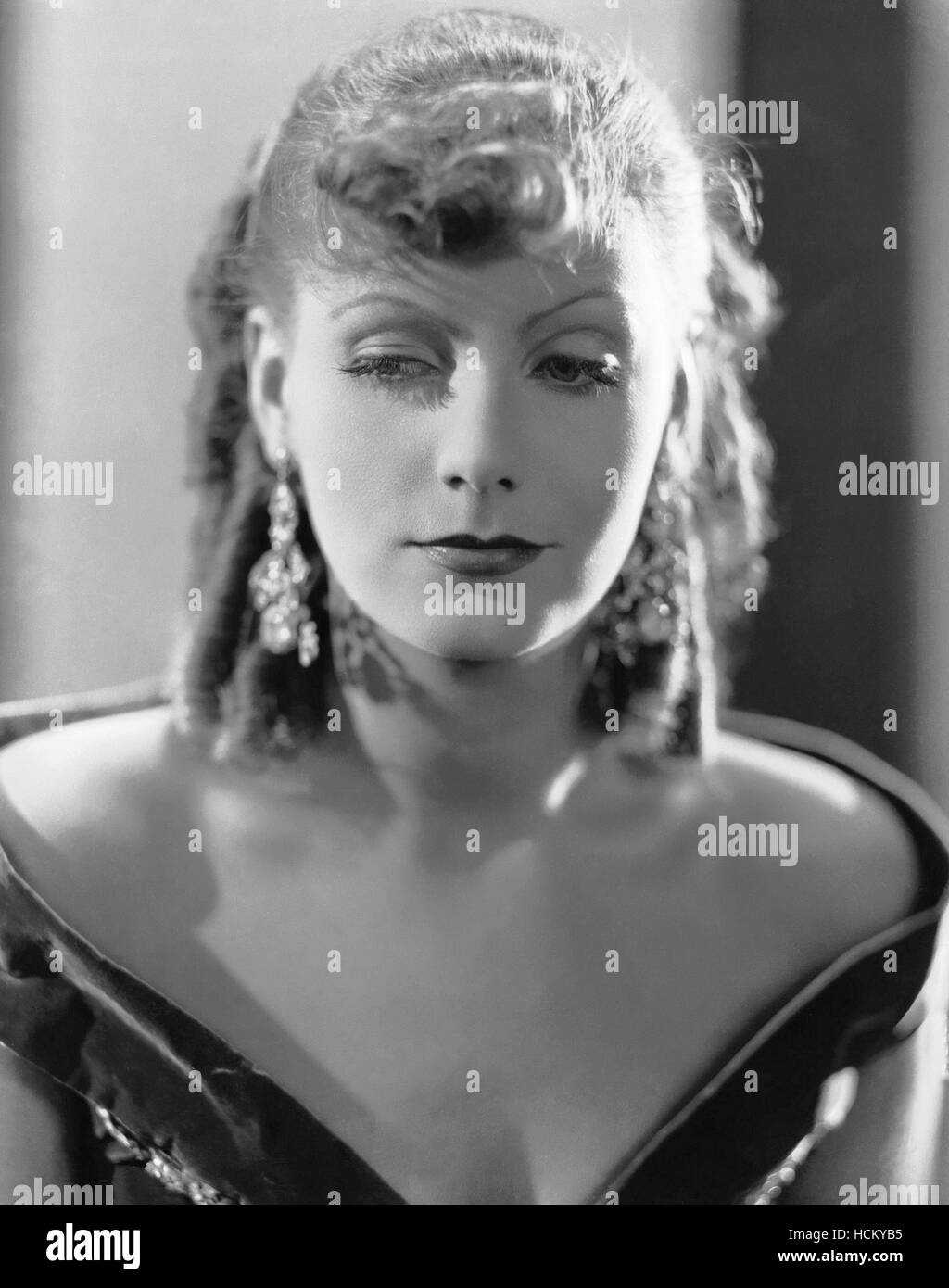 ROMANCE, Greta Garbo, portrait by George Hurrell, 1930 Stock Photo - Alamy