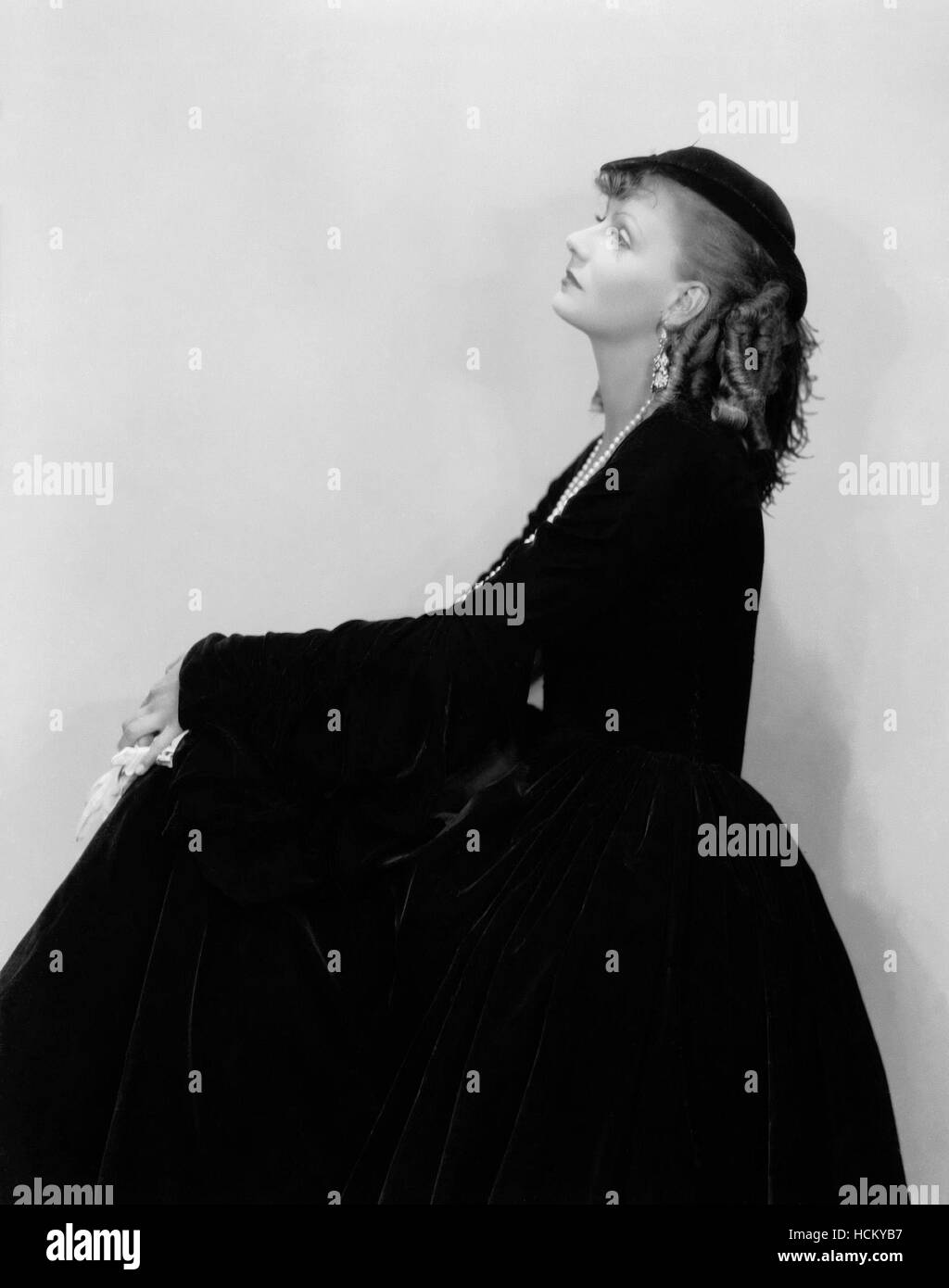 ROMANCE, Greta Garbo, portrait by George Hurrell, 1930 Stock Photo - Alamy