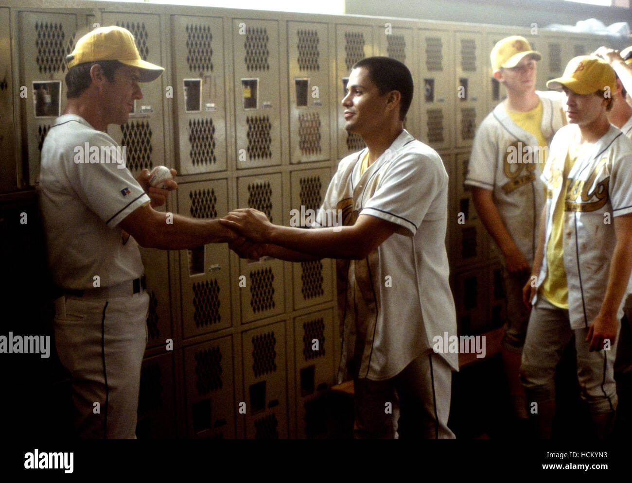 THE ROOKIE, Dennis Quaid, Jay Hernandez, 2002 (c) Walt Disney. Courtesy ...