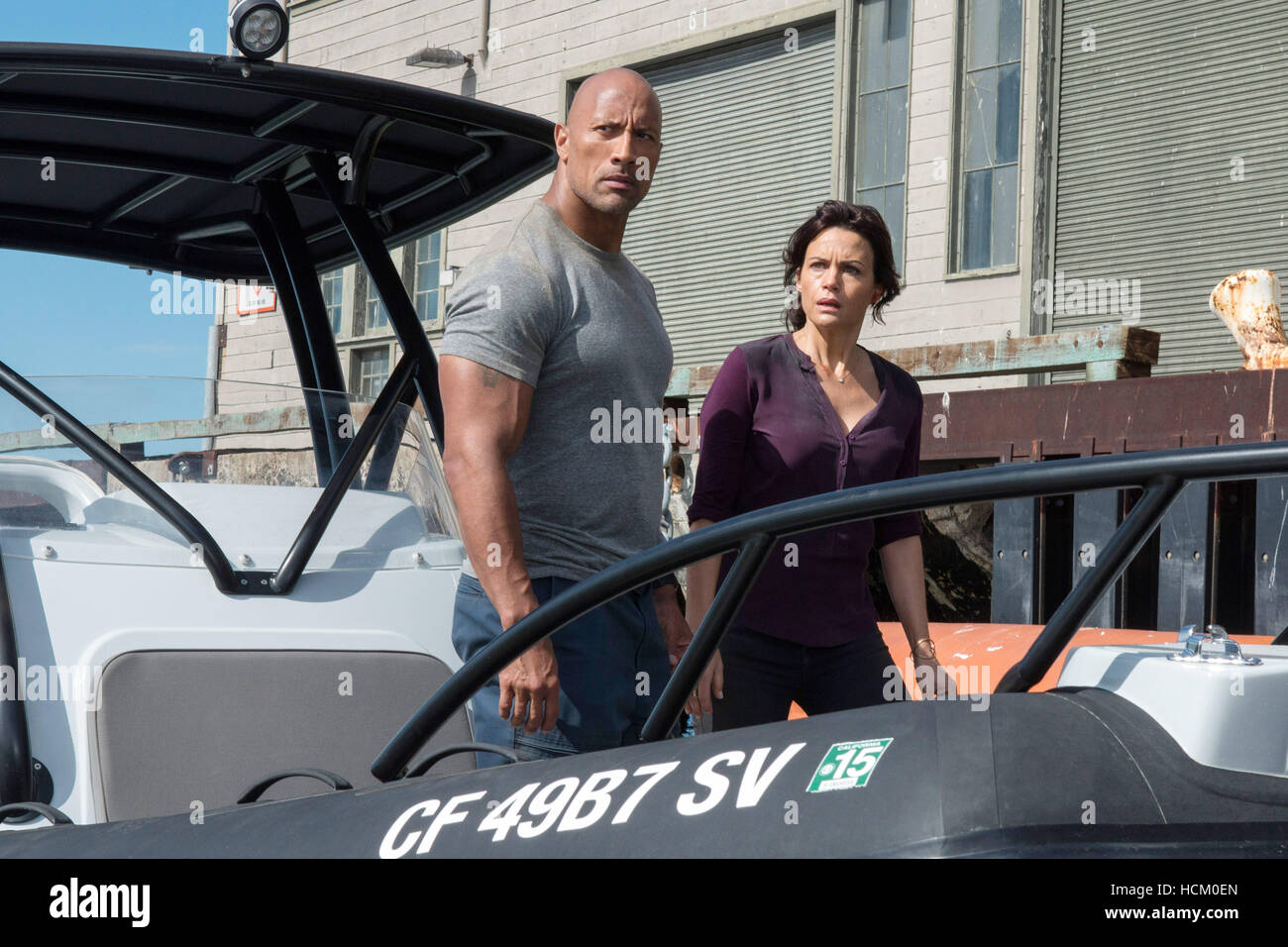 SAN ANDREAS, from left: Dwayne Johnson, Carla Gugino, 2015. ph: Jasin ...