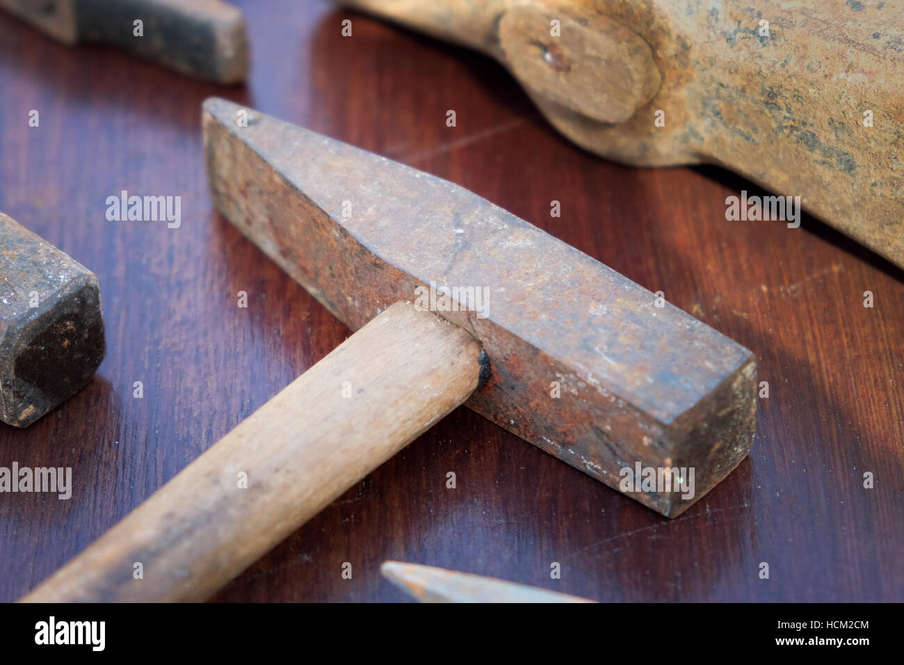 Rusty hammer hi-res stock photography and images - Alamy