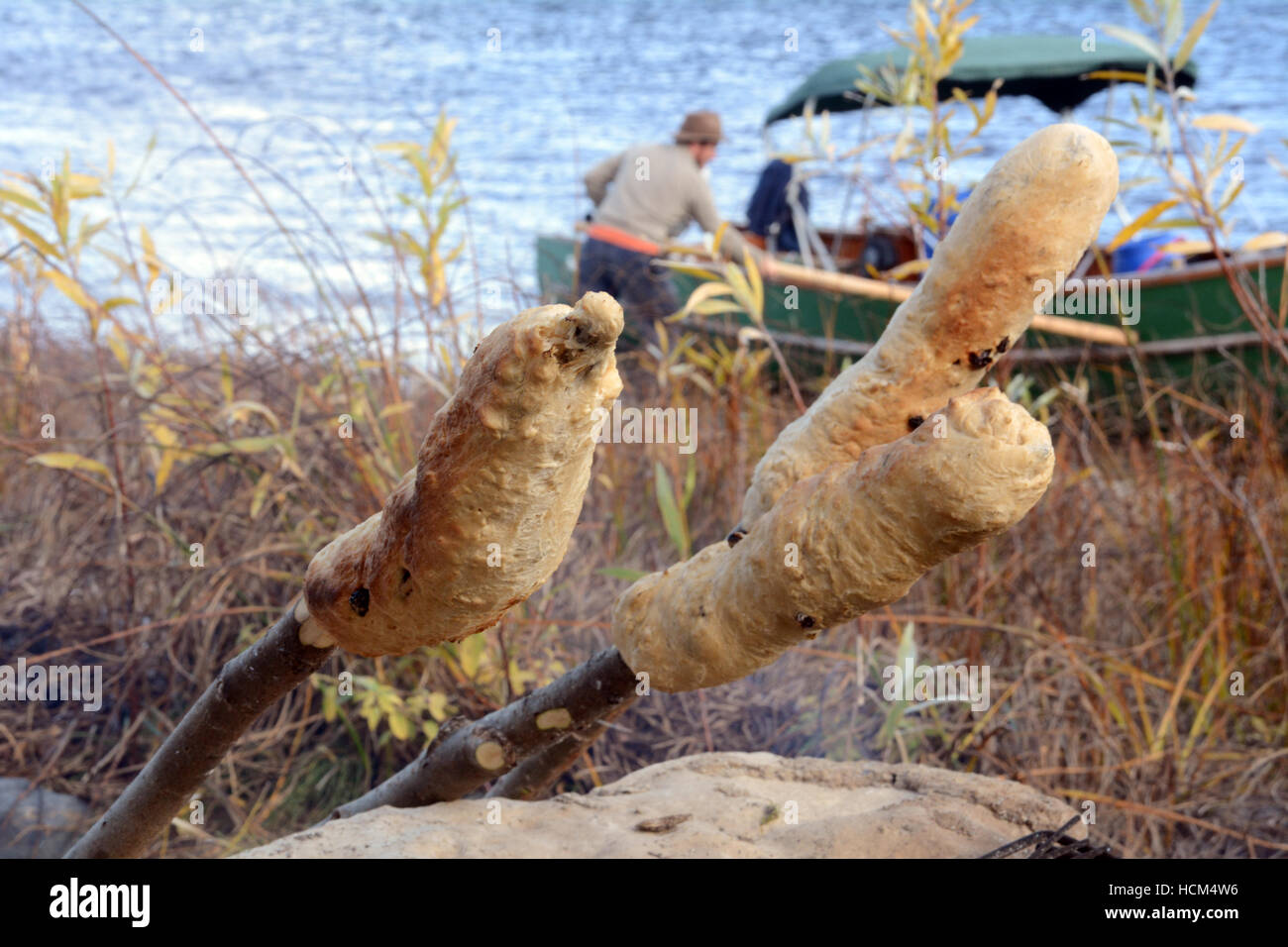 Native american cooking outdoor hi-res stock photography and images - Alamy
