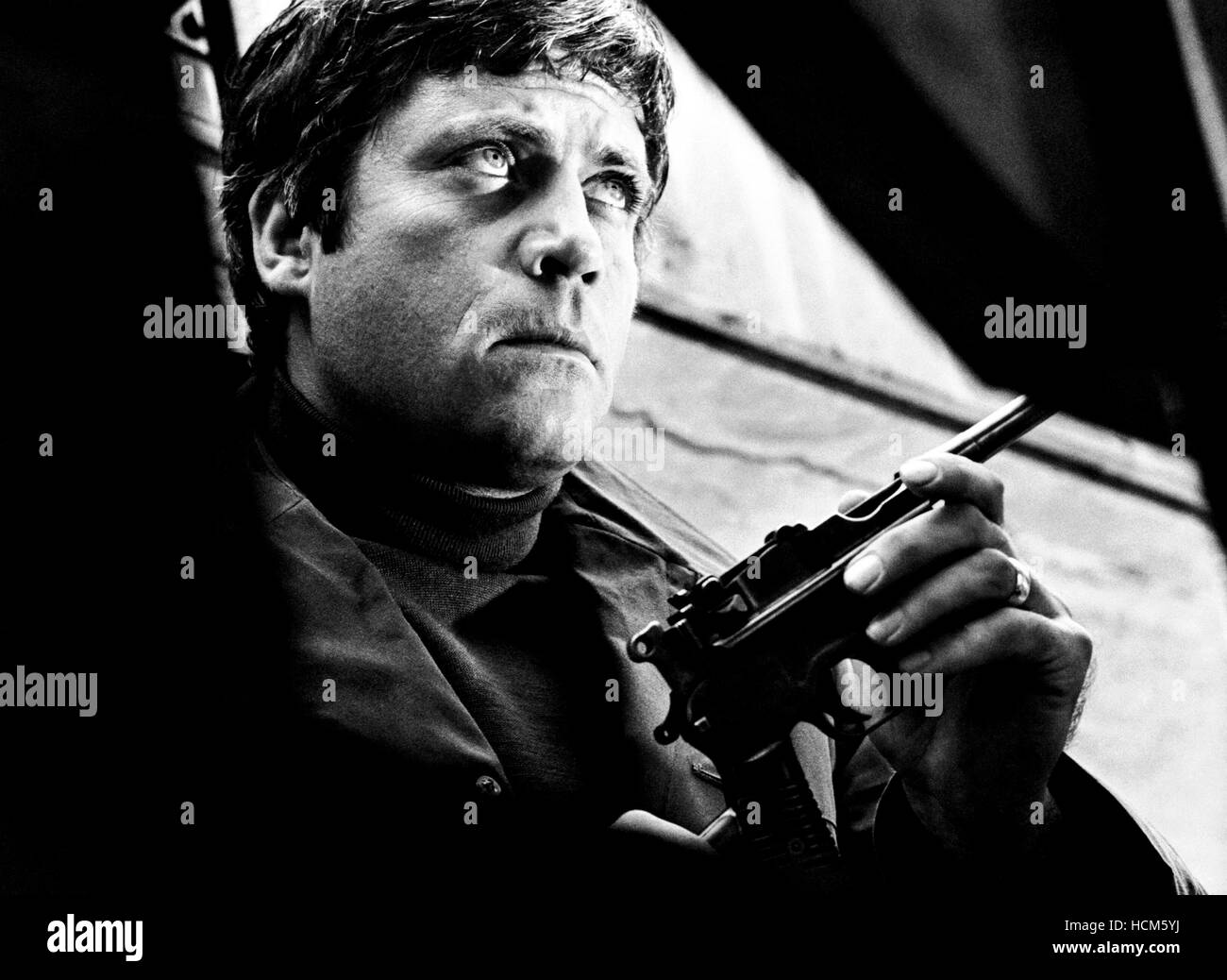 SITTING TARGET, Oliver Reed, 1972 Stock Photo - Alamy
