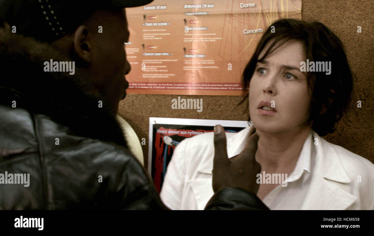 SKIRT DAY, (aka LA JOURNEE DE LA JUPE), Isabelle Adjani (right), 2008 ...