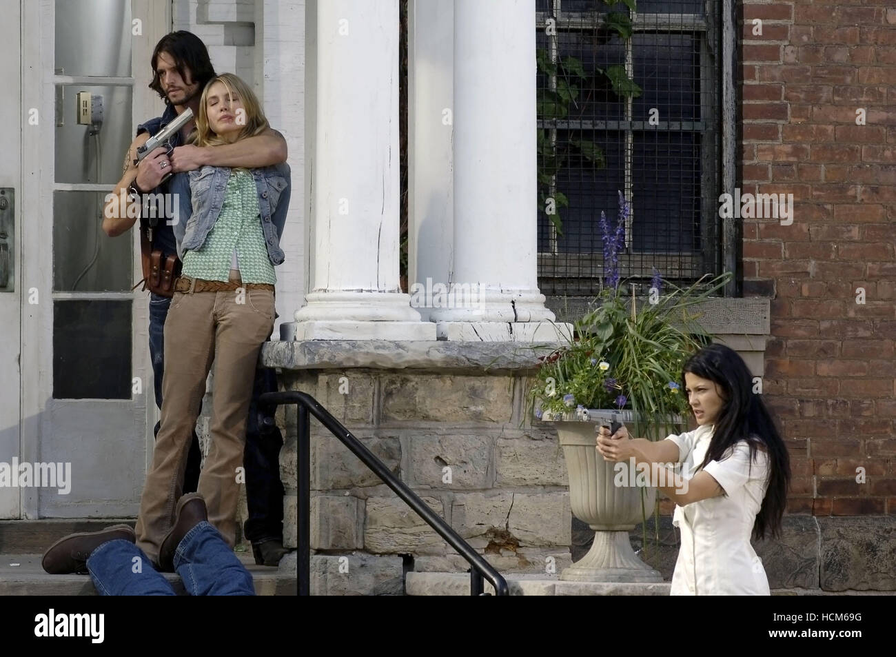 SKINWALKERS, Sarah Carter (front left), Jason Behr (back left), 2006 ...