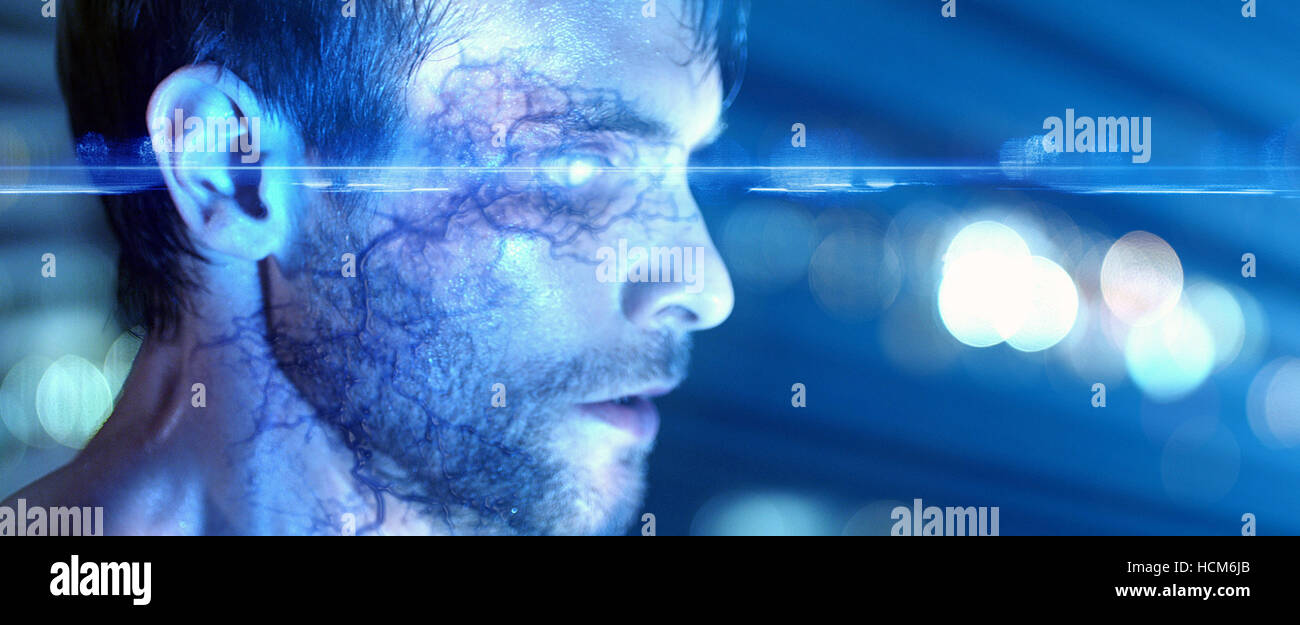 SKYLINE, Neil Hopkins, 2010. ©Universal Pictures/Courtesy Everett ...