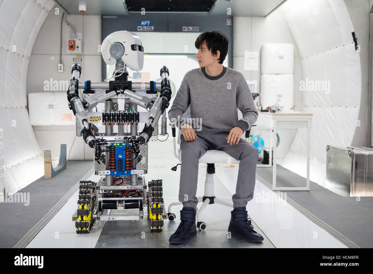 THE SPACE BETWEEN US, Asa Butterfield, 2016. ph: Jack English / © STX ...