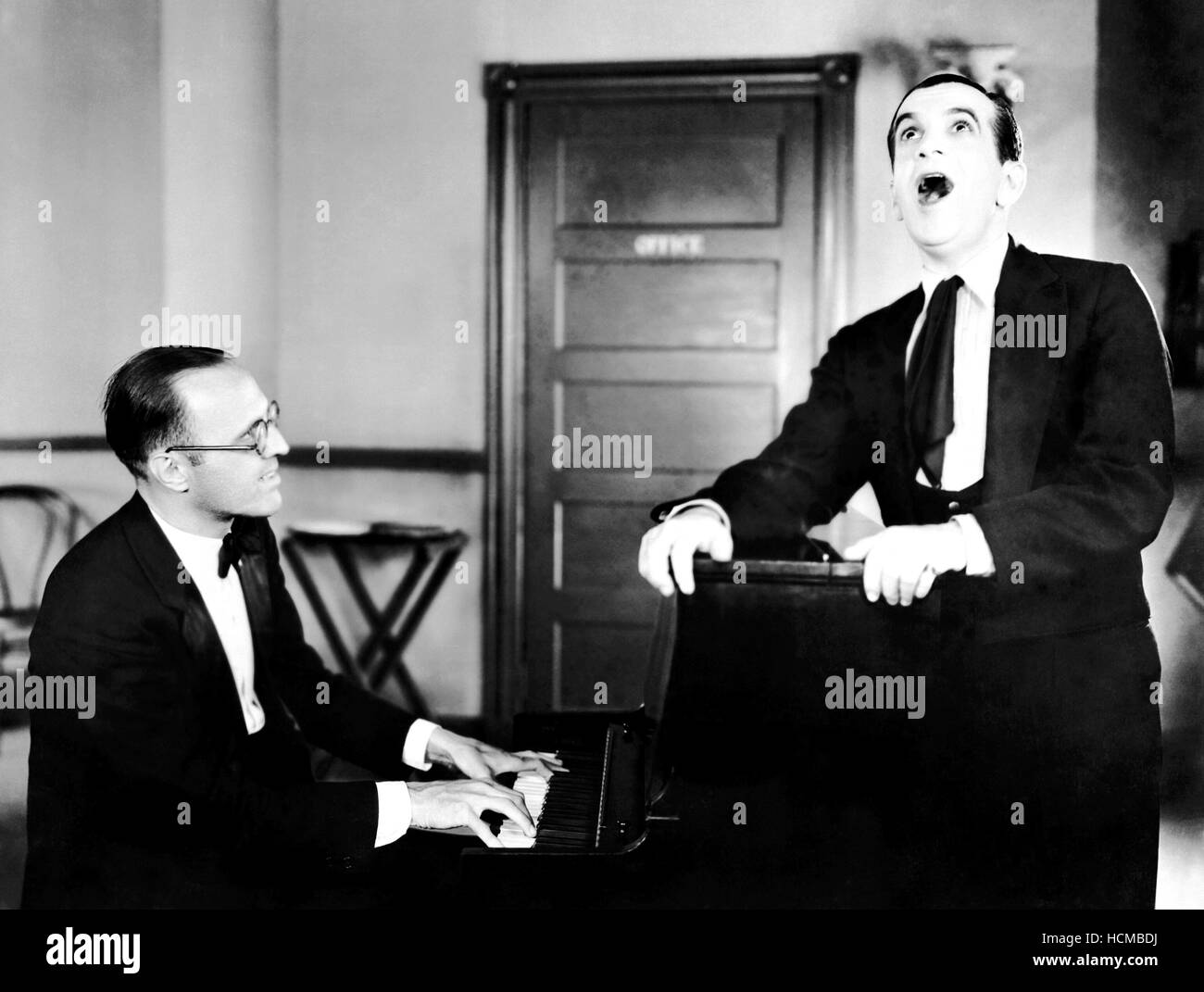 THE SINGING FOOL, Al Jolson (right), 1928 Stock Photo - Alamy